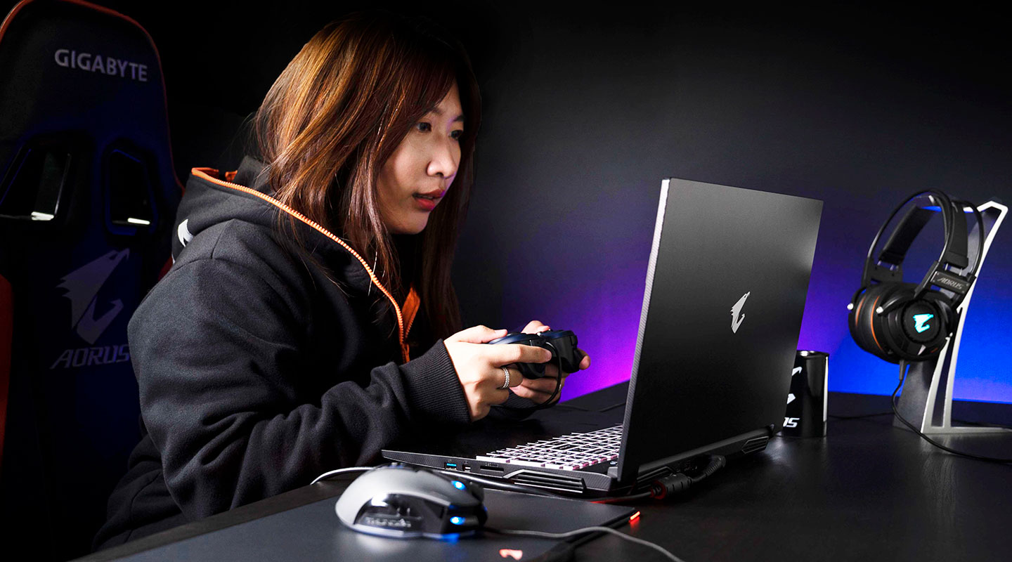 GIGABYTE AORUS 5 KB 15.6 Inch Full HD Display Core I5 10th Gen 8G